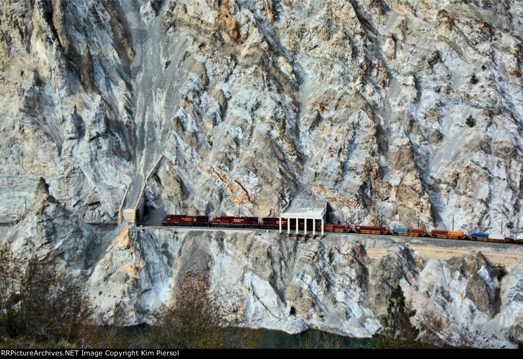 CP 8637 WB CN Ashcroft Sub